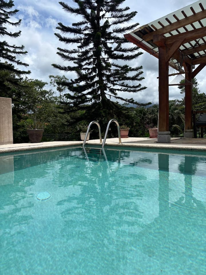 Casa De Pedro: Jacuzzi Y Piscina En Naturaleza - Imbabura