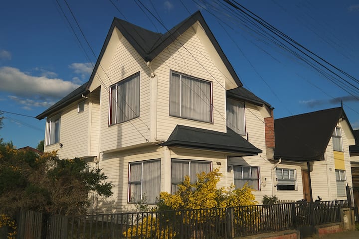 Arriendo Anual - Casa 6 Personas - Puerto Natales