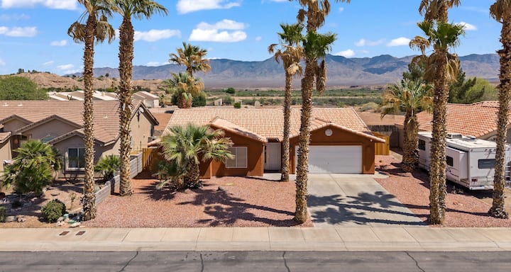 Palm Vista Escape By J And Amy Bl 991846 - Mesquite, NV