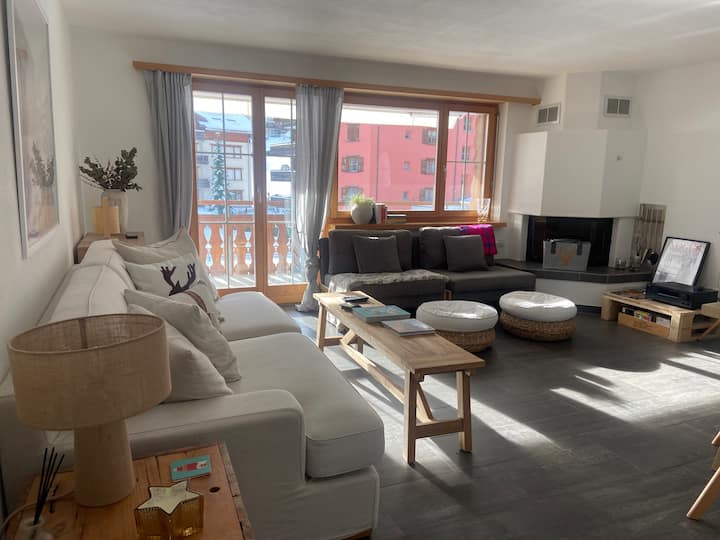 Bright, Cozy, Well Located Apartment In Klosters - Klosters-Serneus