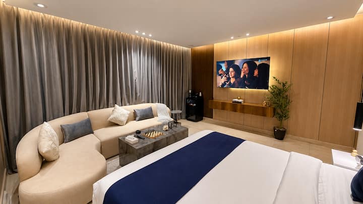 Elegant Studio Stay | Near Boulevard City - Riad