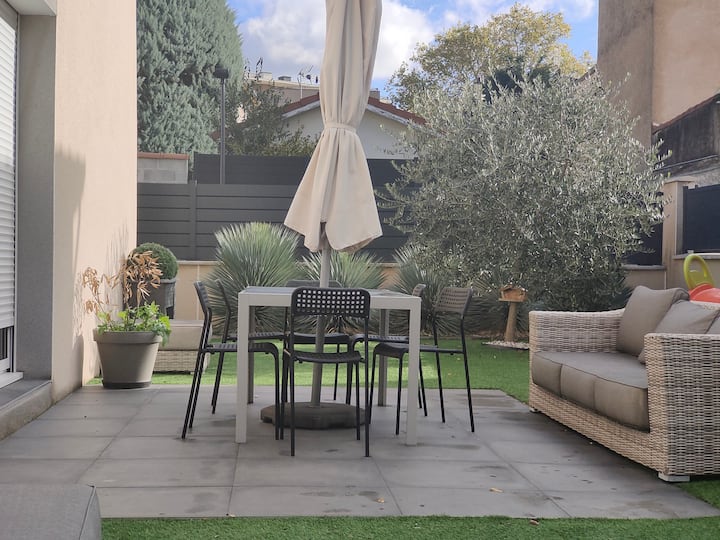 Lyon-8 Bienvenue à La Résidence Du Moulin - Lyon