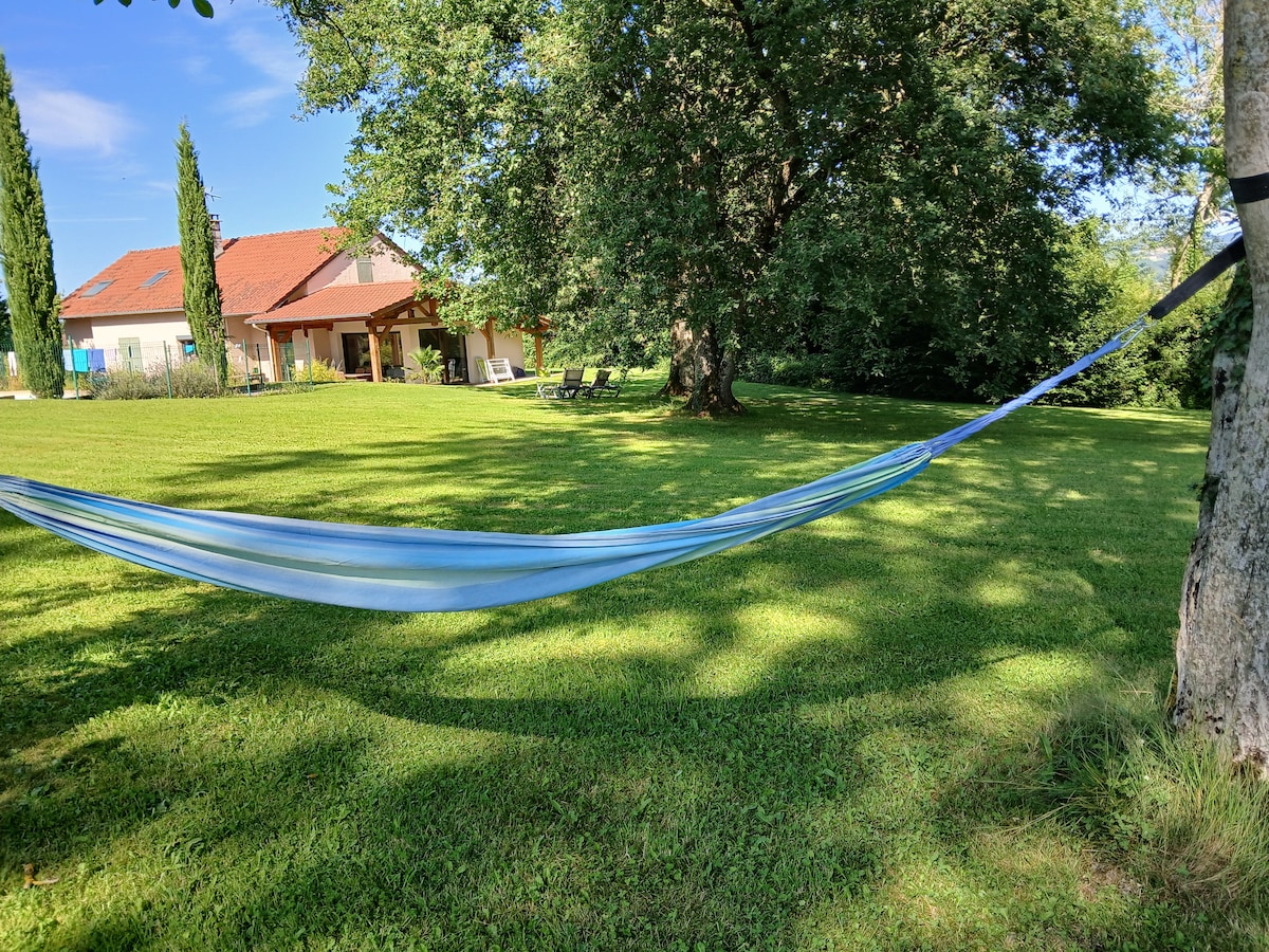 Single bed room + pull-out bed for children - Bed and breakfasts for Rent in Charlieu, Auvergne ...