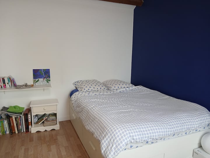 Chambre Double Chez L'habitant, Partage Sdb, Cuisi - Charlieu