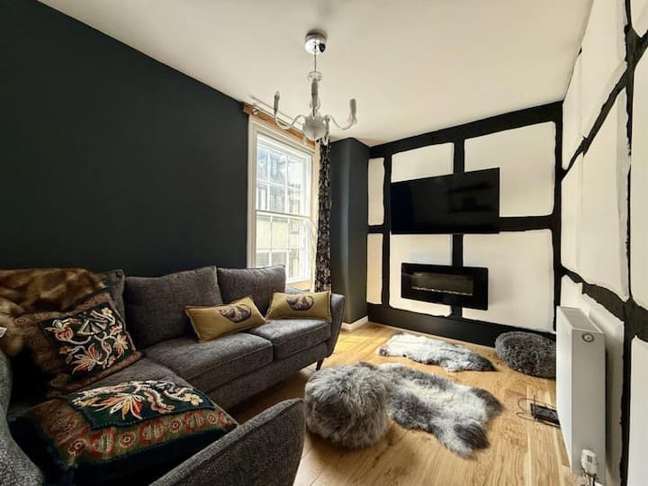Newly Refurbished 1 Bed Flat, Great Location - Ledbury