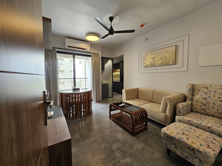 Nanma 1 By Snooze Living | 1bhk At Vytilla A/c - Kochi