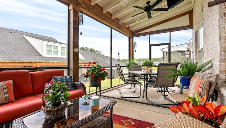 End-unit 3br Townhouse W/ Pool Access - Auburn, AL