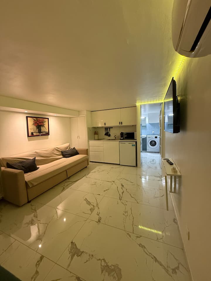 Joli Studio Proche Mer - Beausoleil