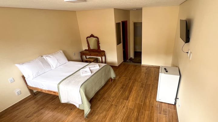 Pousada Memórias De Minas: Q204-paisagem Na Janela - Ouro Preto