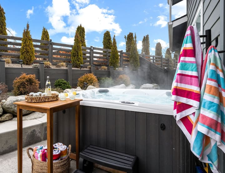 Retreat With Hot Tub, Bikes, Firepit, Ev Charger - Coeur d'Alene, ID