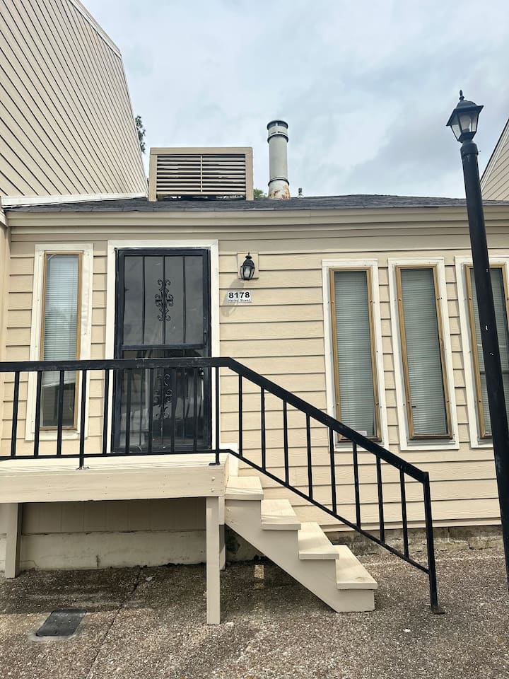 Cordova/hwy 40
Featured Condo With Urban Charm - Lakeland, TN