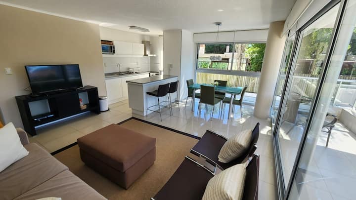 Hermoso Y Luminoso Departamento En Aidy Grill - Uruguay