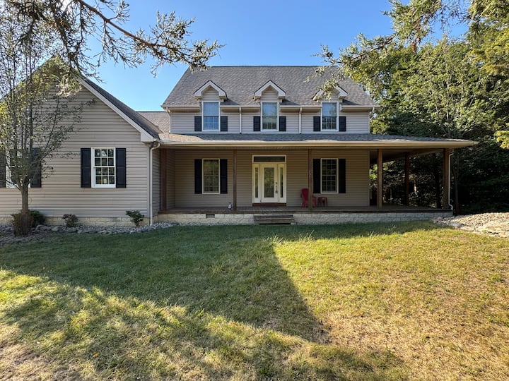 Spacious Family Retreat On Kelleys Island - Kelleys Island, OH