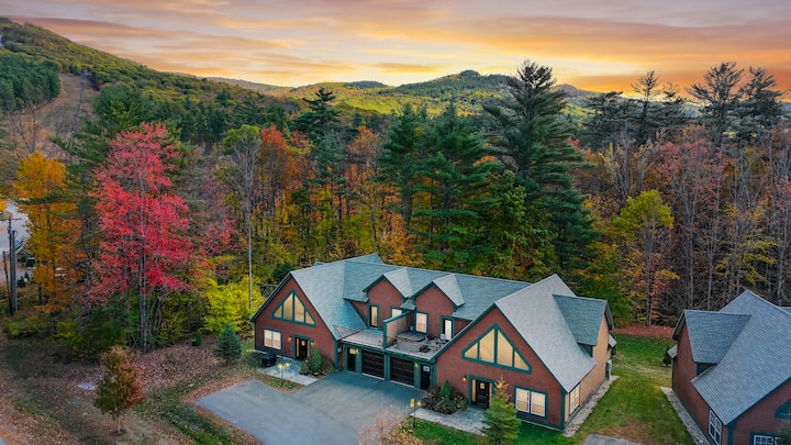 Alpine Sky | Walk To Cranmore & Downtown, Hot Tub - North Conway, NH