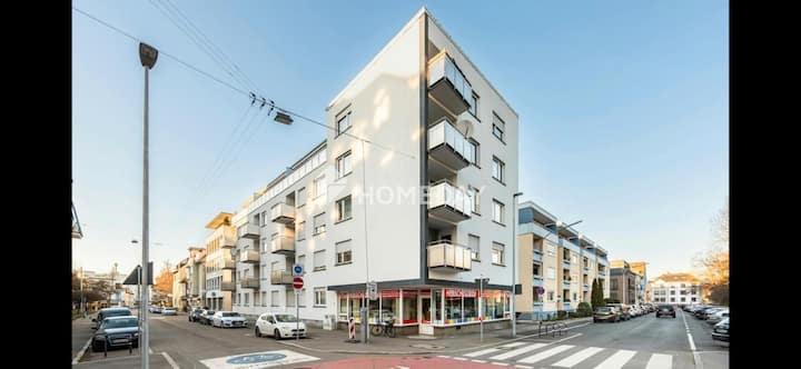 Zentrale & Stilvolle Wohnung In Heilbronn - Heilbronn