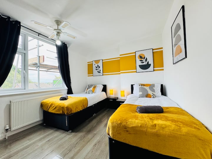 *Freeparking/contractorsdiscounts/wifi/business* - Melton Mowbray