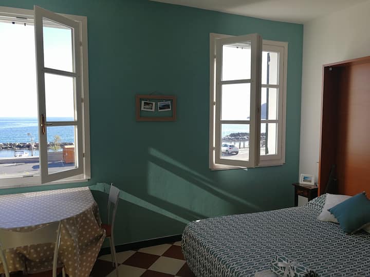 Giada Petite, Seaview Studio Apartment - Moneglia