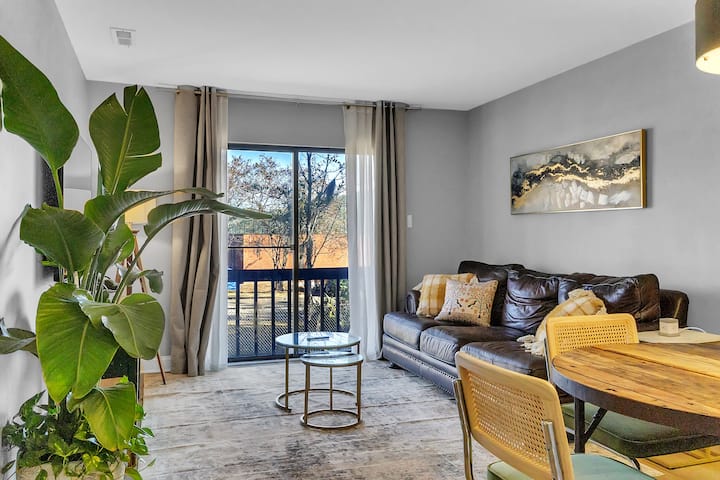 Stylish 2br/1ba G2 Near Vsu, Hospital & Mall Area - Valdosta, GA