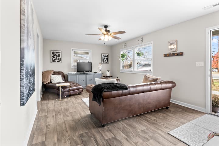 Welcome! Cozy 3br Oasis, Perfect Location By Aamu. - Huntsville, AL