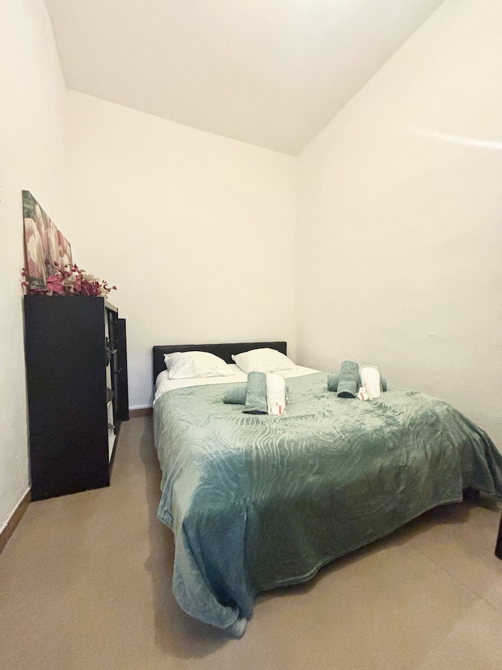 T2  à 20 Minutes à Pied Du Centre-ville - Perpignan