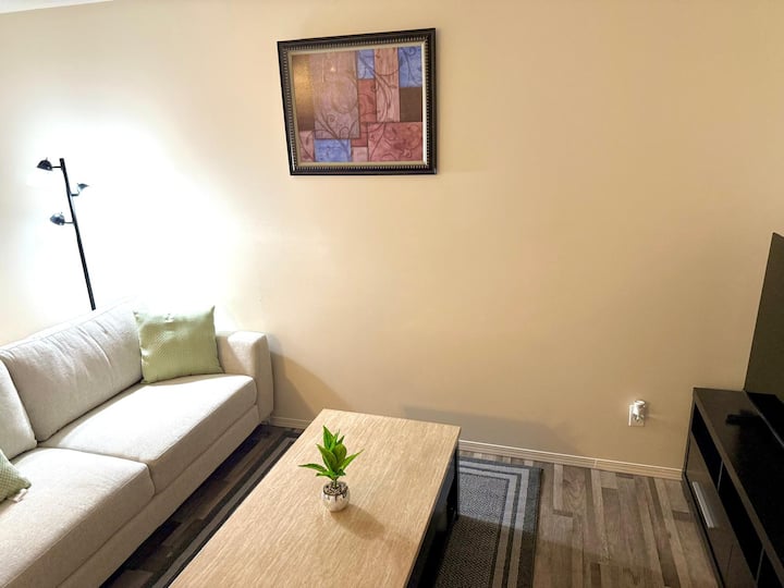 Eliana's Home 1 - Brandon