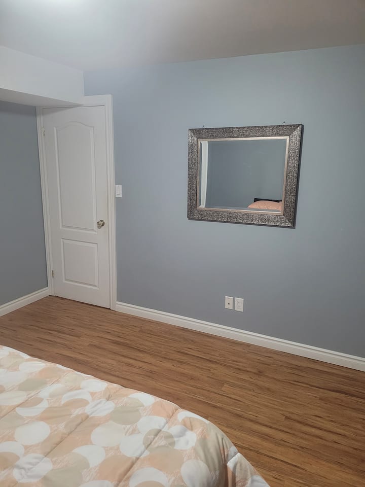 Cozy Basement Suite In Pickering - Ajax