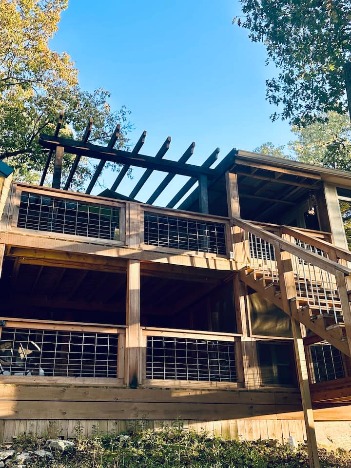 Squatch'n At The Lake - Disney, OK