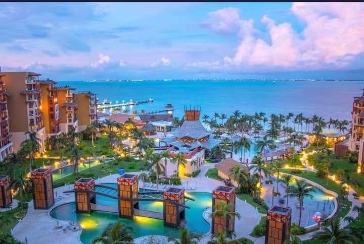 Three Bedroom Ocean Front - Isla Mujeres