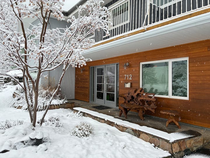 Kidds Cottage - A Fully Furnished Secondary Suite - Nelson