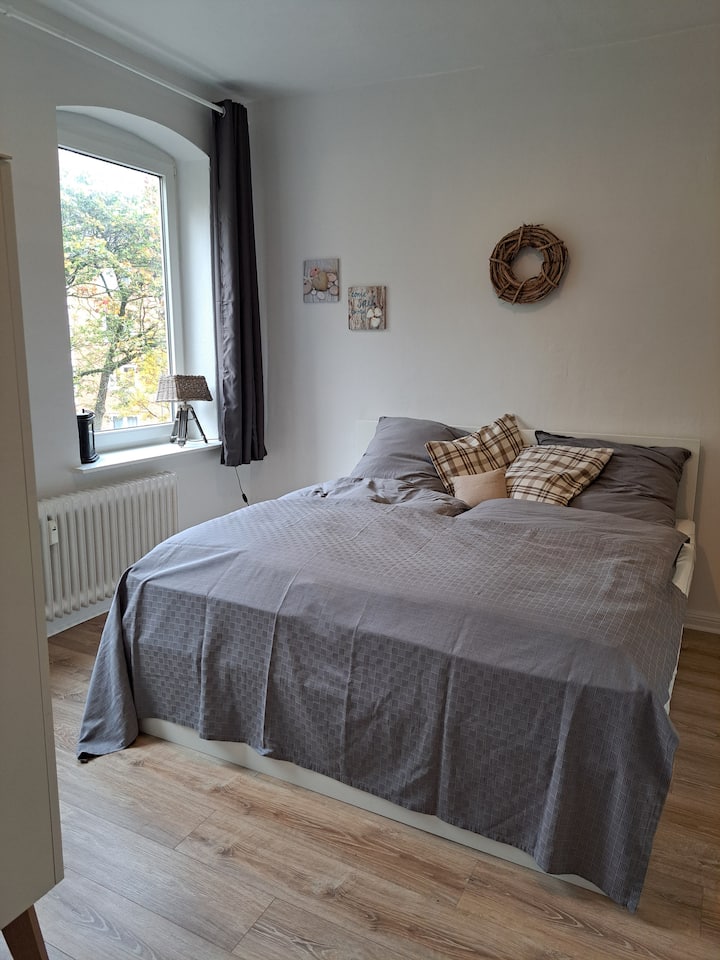 Renovierte 2-zi-wohnung Zentral & Ruhig Gelegen - Kiel