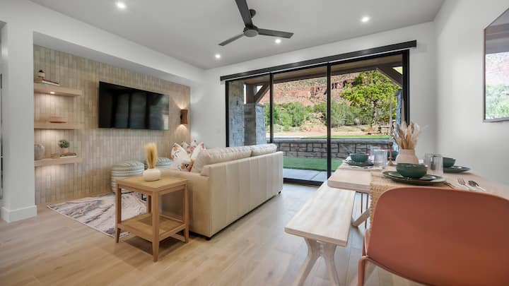 Montclair Zion – Modern Luxury 1br + Balcony Views - Springdale, UT