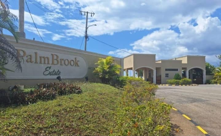 Palm Brook Paradise - 聖克魯斯