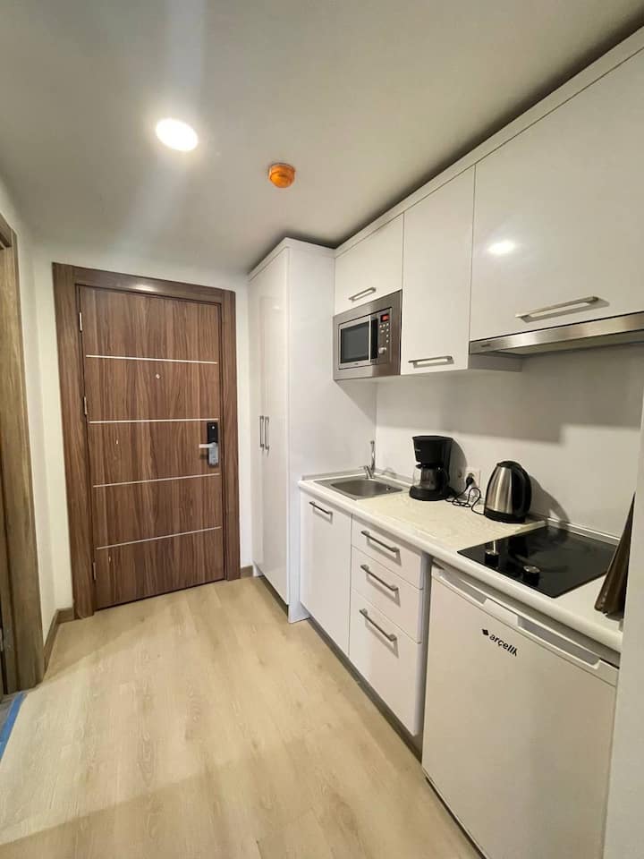 Уютная студия с кухней - Esenyurt