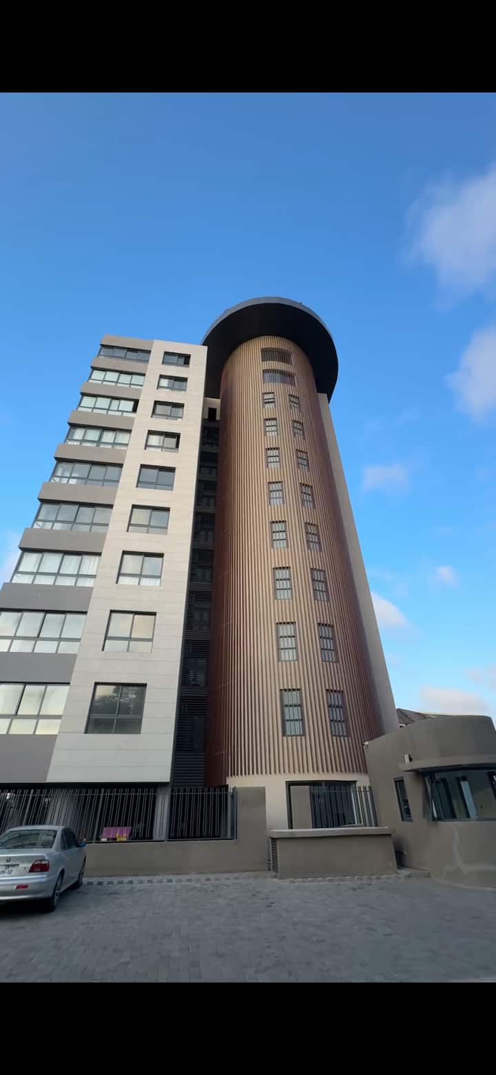 Full Service Apartment In Cantonments, Accra - Accra