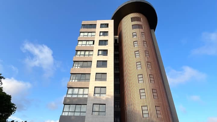 Full Service Apartment In Cantonments, Accra - Accra