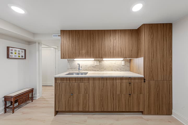 Brand New Build! The Burrow Guest Suite In Hale - Minneapolis, MN