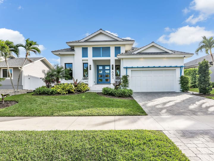 New Luxury Pool Home, 3 Bd, Fire & Mini Golf. - Marco Island, FL