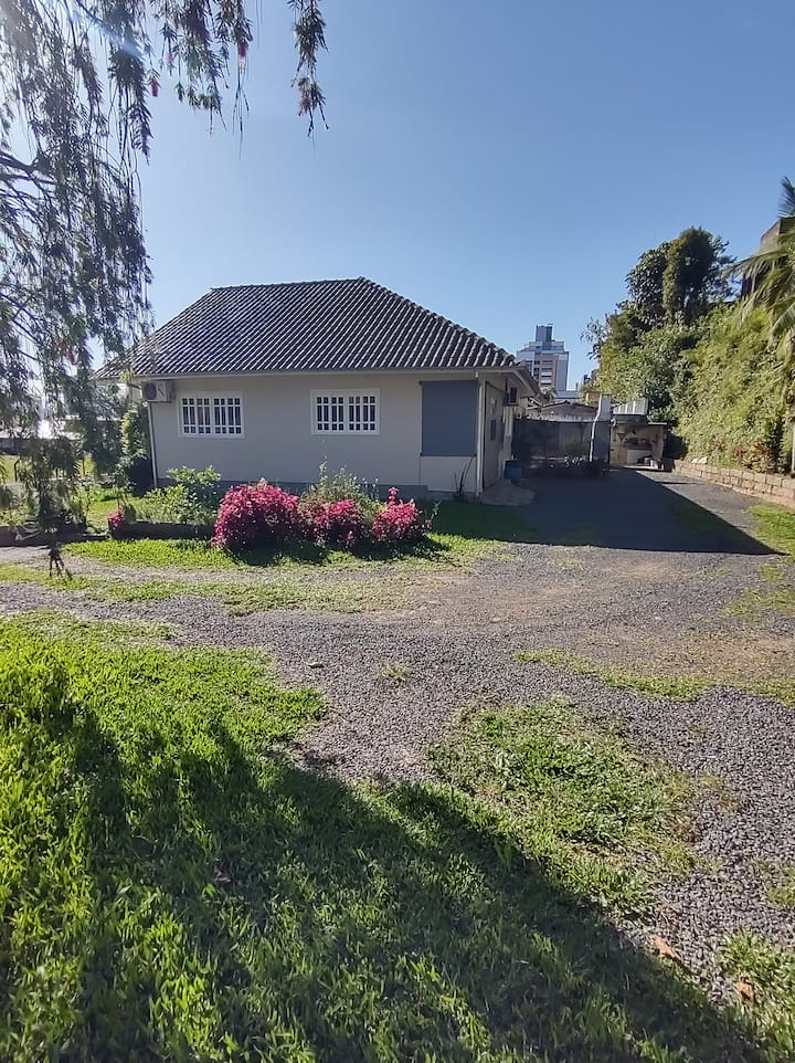 Você Precisa De Espaço 
Aqui Tem. Muito Tranquilo - Criciúma