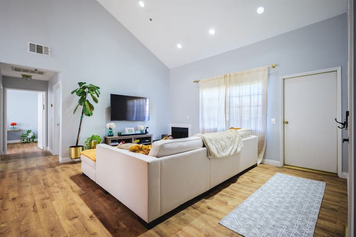 Effie’s Place - Arcadia