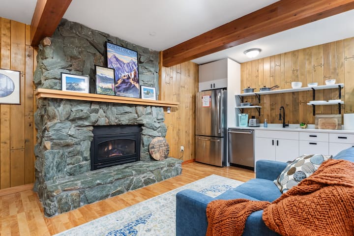 Basement Private Apt- Central And Convenient - Bay View, WA