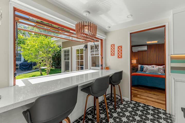 The Casita, Newly Renovated Mid-century Modern Adu - Long Beach, CA