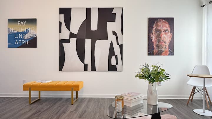 Raleigh-area Home-boutique Hotel Meets Art Gallery - Clayton, NC