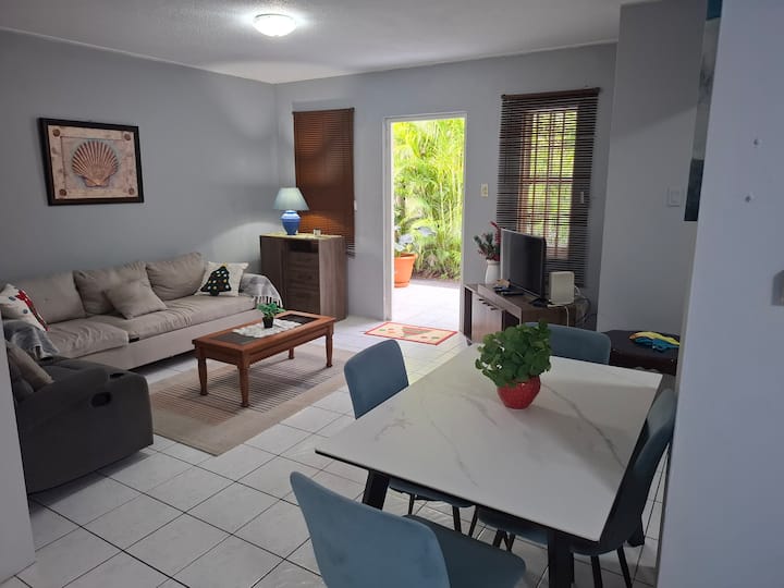 Tropical Palm Retreat - Curaçao