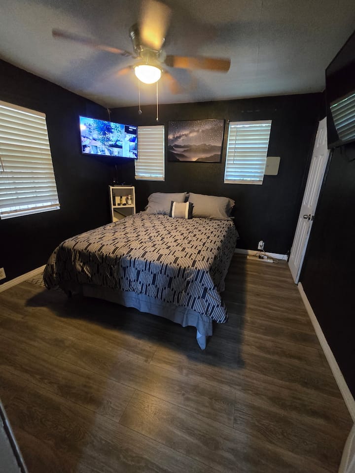Nos Center Airbnb - San Bernardino, CA
