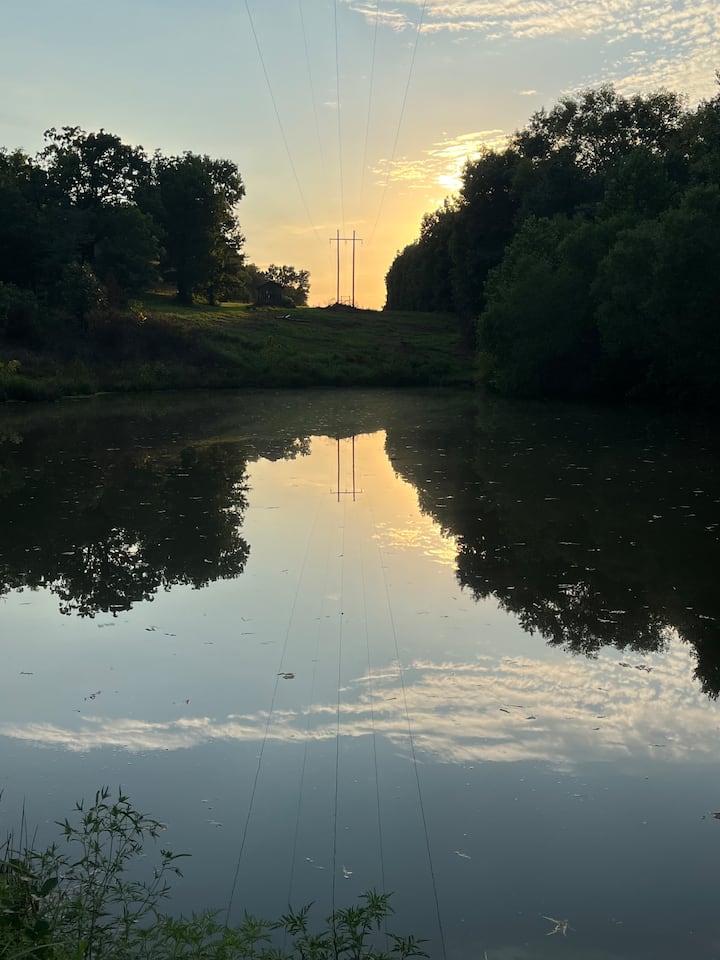 Leroy’s Lodge - Bushwacker Lake 