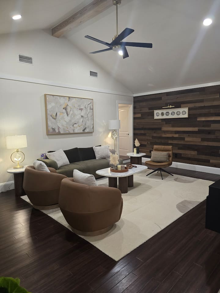 Luxury Modern Gateaway Near Dt Keller & Towncntr - Roanoke, TX