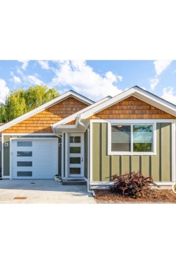 Tranquility Private Guest Suite - Summerland