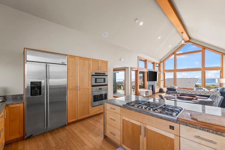 *Winter Discount | Oceanview, Waffles & Xbox - 西港市