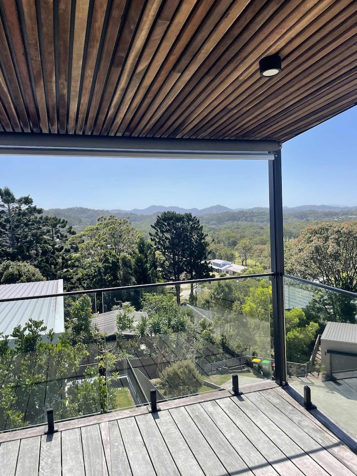 Quiet Oceanside Escape With Golf & Mountain Views. - Mullumbimby