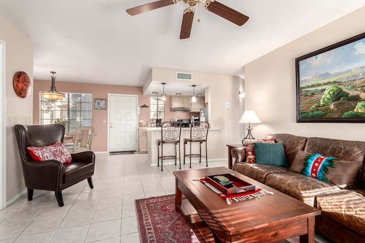 Fountain Park Condo/sleeps 4/steps To The Fountain - Fountain Hills, AZ